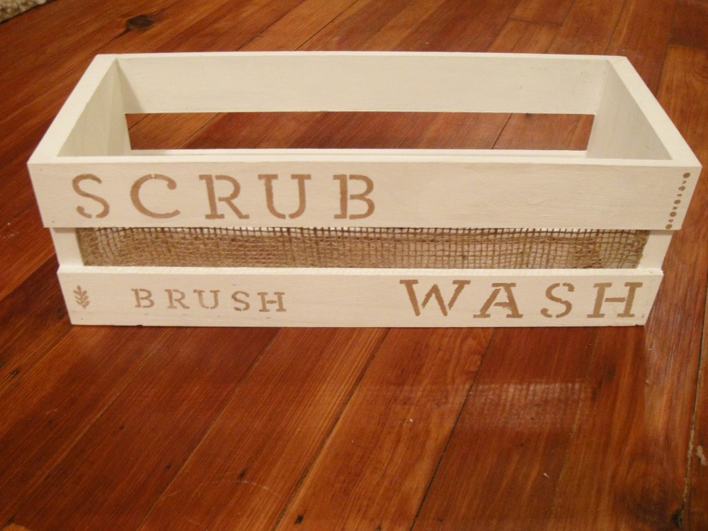 DIY Bathroom Storage {for around $5} | So Pretty is as Pretty Does.